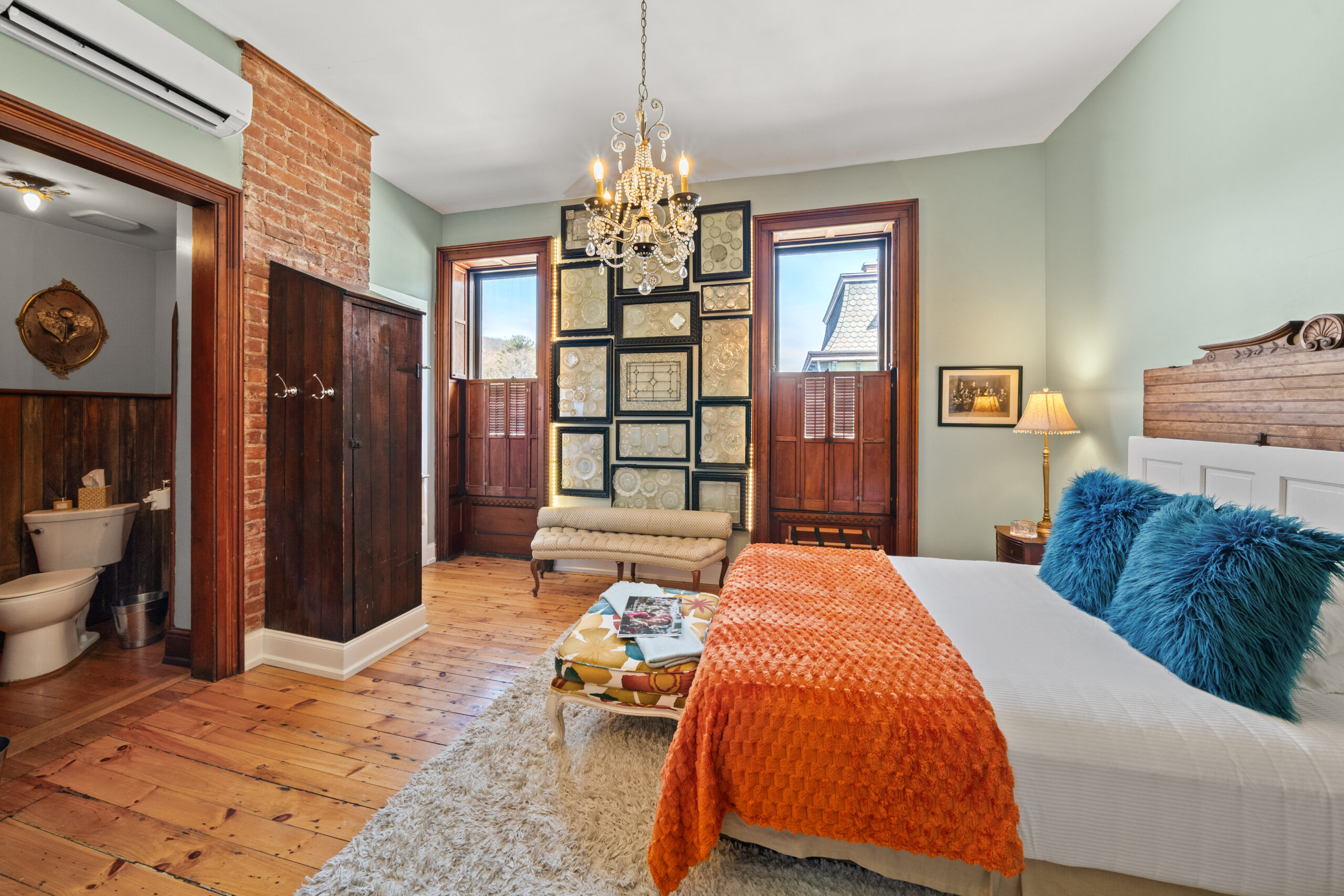 Knickerbocker - BLI - Belva Lockwood Inn